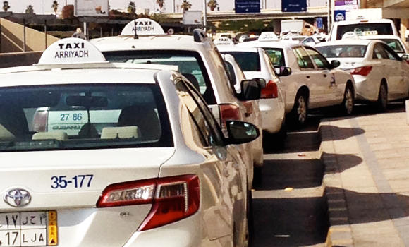 Taxi meters mandatory in 90 days | Arab News