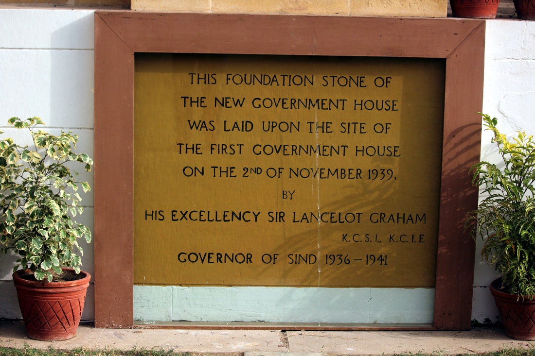 Hundreds throng to Governor House as Sindh opens doors to public | Arab ...