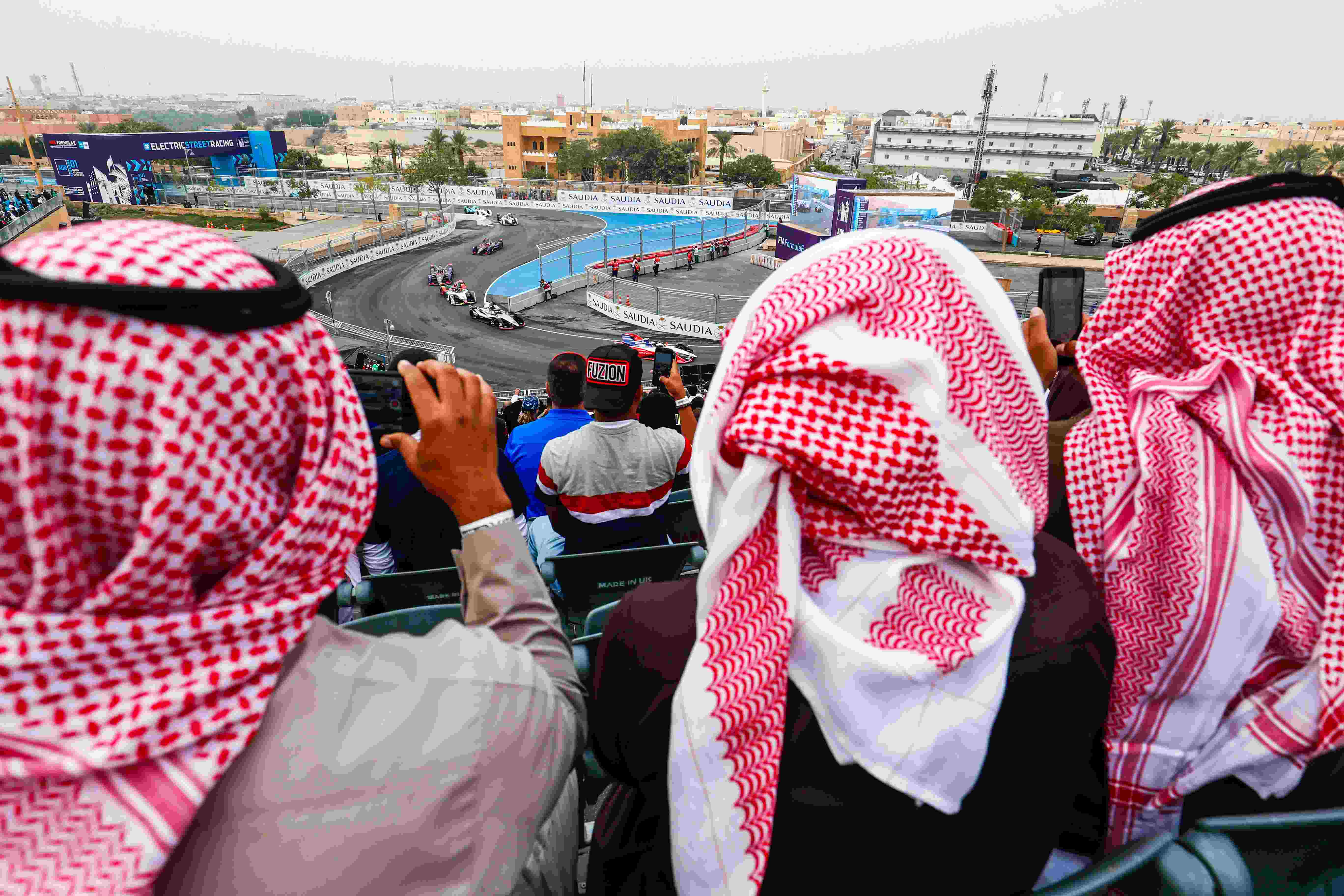 Saudi Arabia’s biggest celebration of motor racing returns with Formula ...