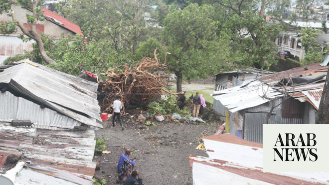 One dead, widespread damage as Cyclone Kenneth pummels Mozambique ...