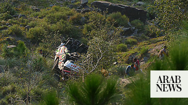 At least 13 killed in two separate accidents in Pakistan | Arab News