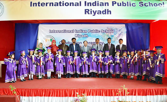 Tiny tots of IIPS-Riyadh show off their talent | Arab News