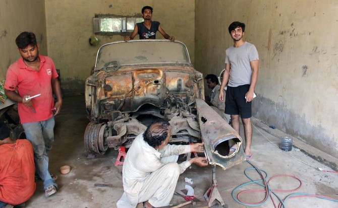 Story of apathy and passion: Fatima Jinnah’s restored vintage cars ...