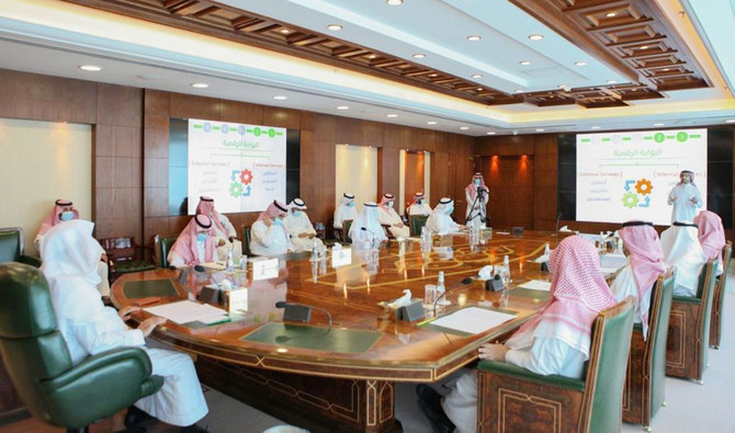 Saudi Islamic Affairs Ministry launches 42 online services | Arab News