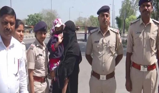Pakistani woman returns home after spending four years in Indian prison ...