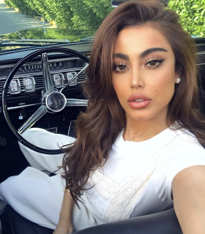 Kuwaiti influencer detained after two killed in car accident | Arab News