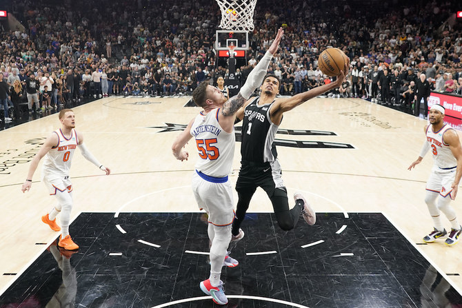 Wembanyama’s big night trumps Brunson’s 61 points in Spurs win over Knicks | Arab News