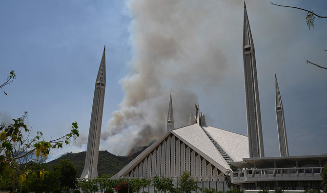 Pakistan battles forest fires amidst heat wave | Arab News