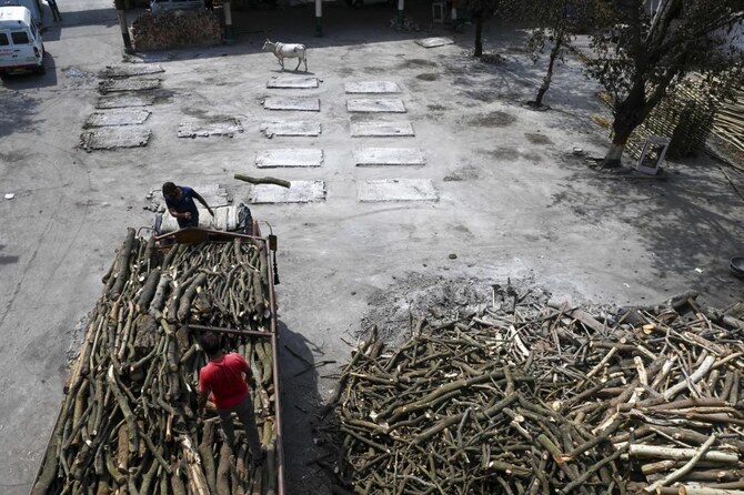 Indian man awakes on funeral pyre | Arab News