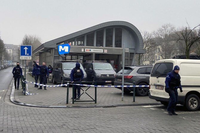 Belgian police hunting two suspects after Brussels metro shooting | Arab News