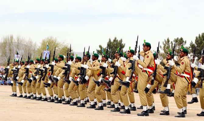 37 Pakistani brigadiers promoted to next rank | Arab News