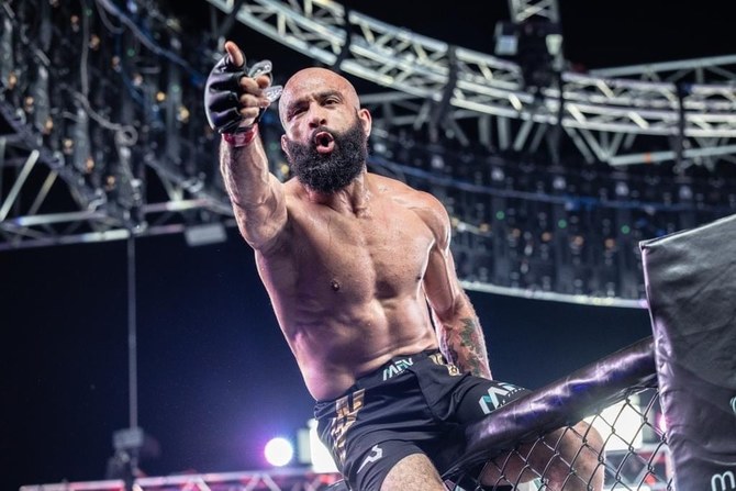 In Dubai, Uloomi Karim becomes ‘first’ Pakistani fighter to win title ...