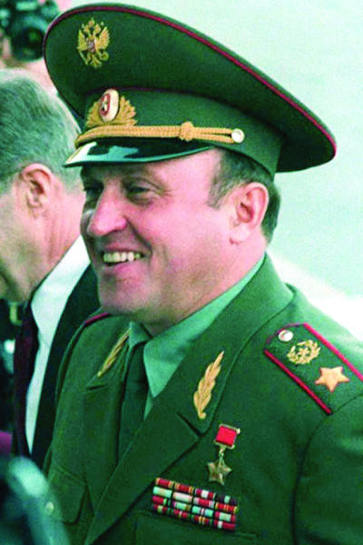 Russia’s first Chechen war mastermind Grachev dies at 64 | Arab News