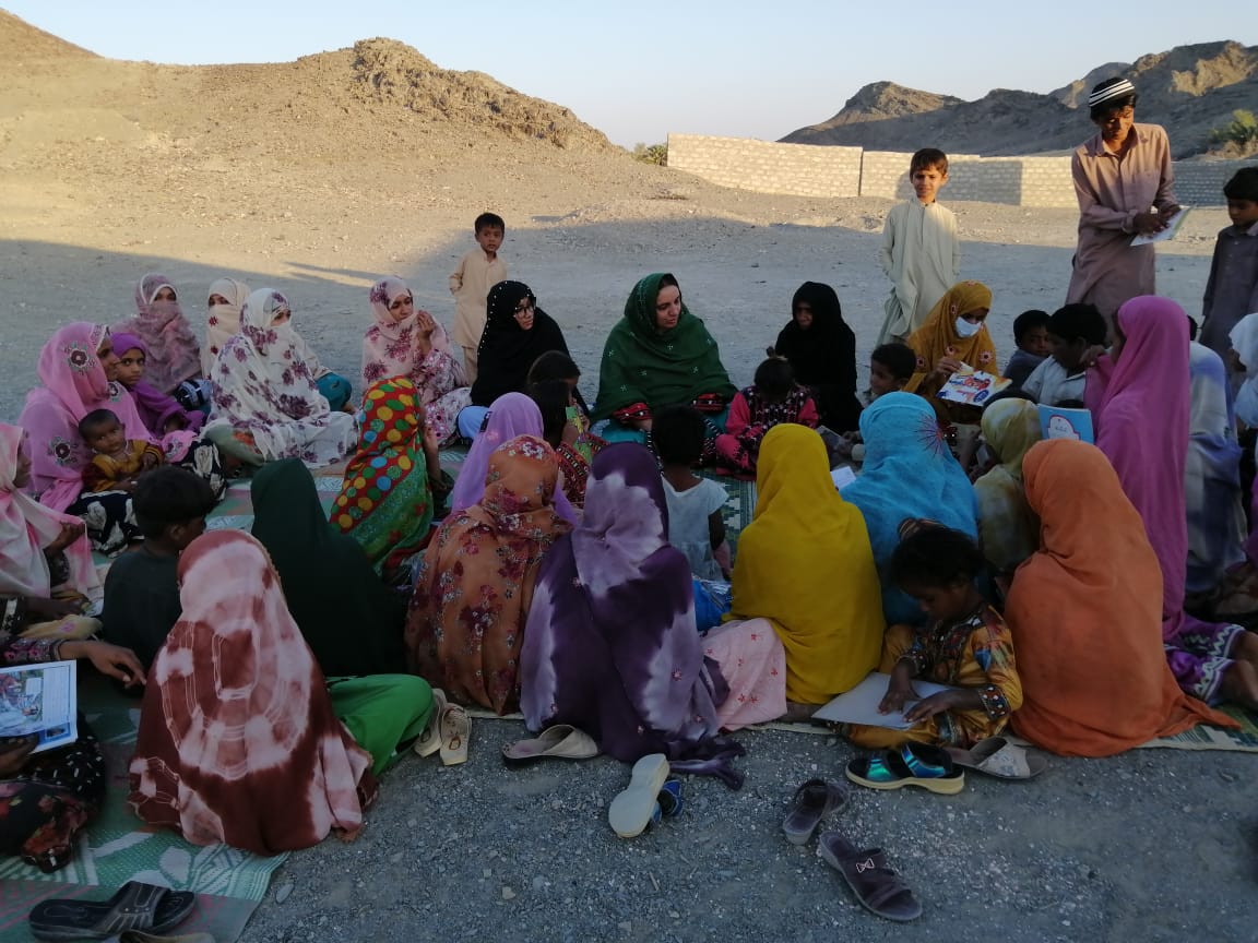 Mobile camel library carries books to children in remote Pakistani ...