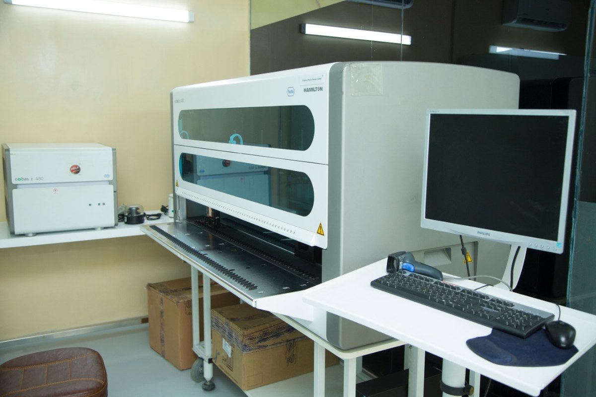 Pakistani charity opens COVID-19 testing lab in Lahore | Arab News